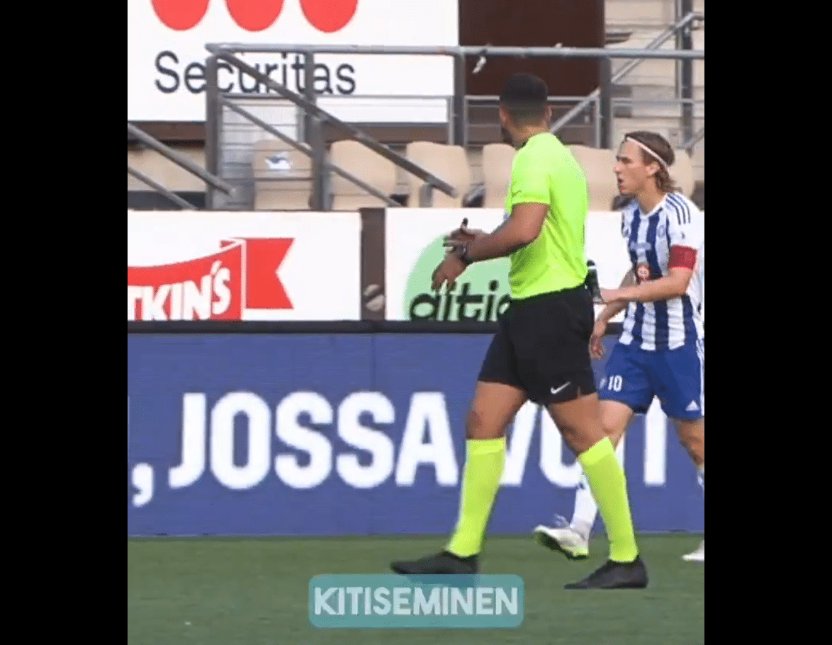 Video: Erotuomari Peiman Simani mikitettynä Veikkausliigassa: – "Lopeta ...